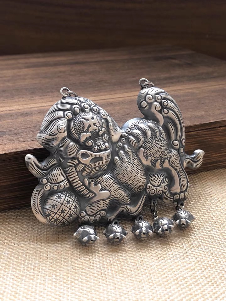 Chinese Longevity Lock – Cube Bay Online Art Gallery